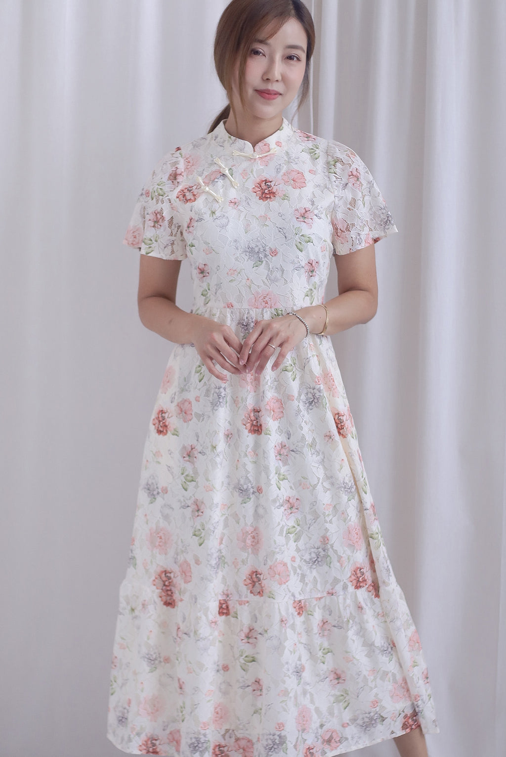 Francesca Oriental Lace Flare Cheong Sam Dress In Pink – The Design Closets