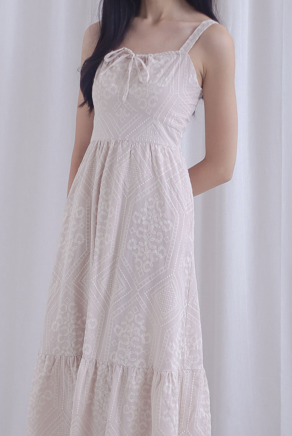 Gwen Empire Tie Front Embro Maxi Dress In Cream – The Design Closets