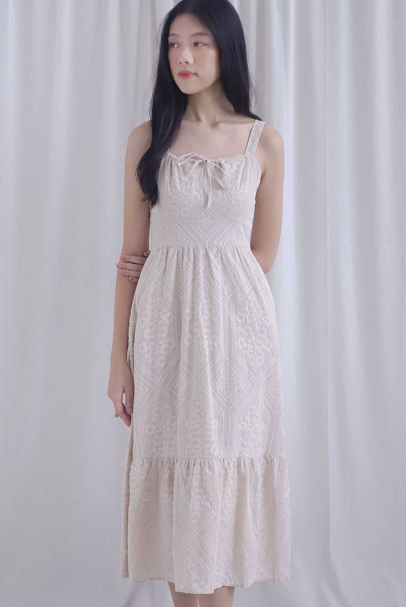 Gwen Empire Tie Front Embro Maxi Dress In Cream – The Design Closets