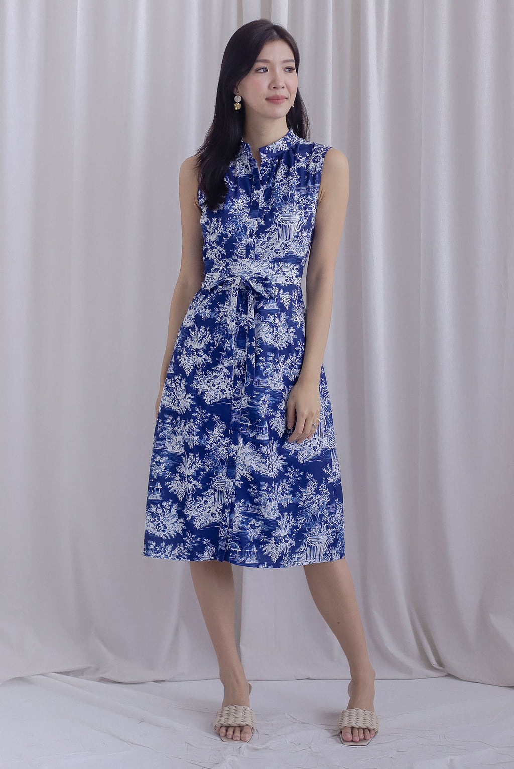Jerelle Porcelain Obi Sash Dress In Navy blue – The Design Closets