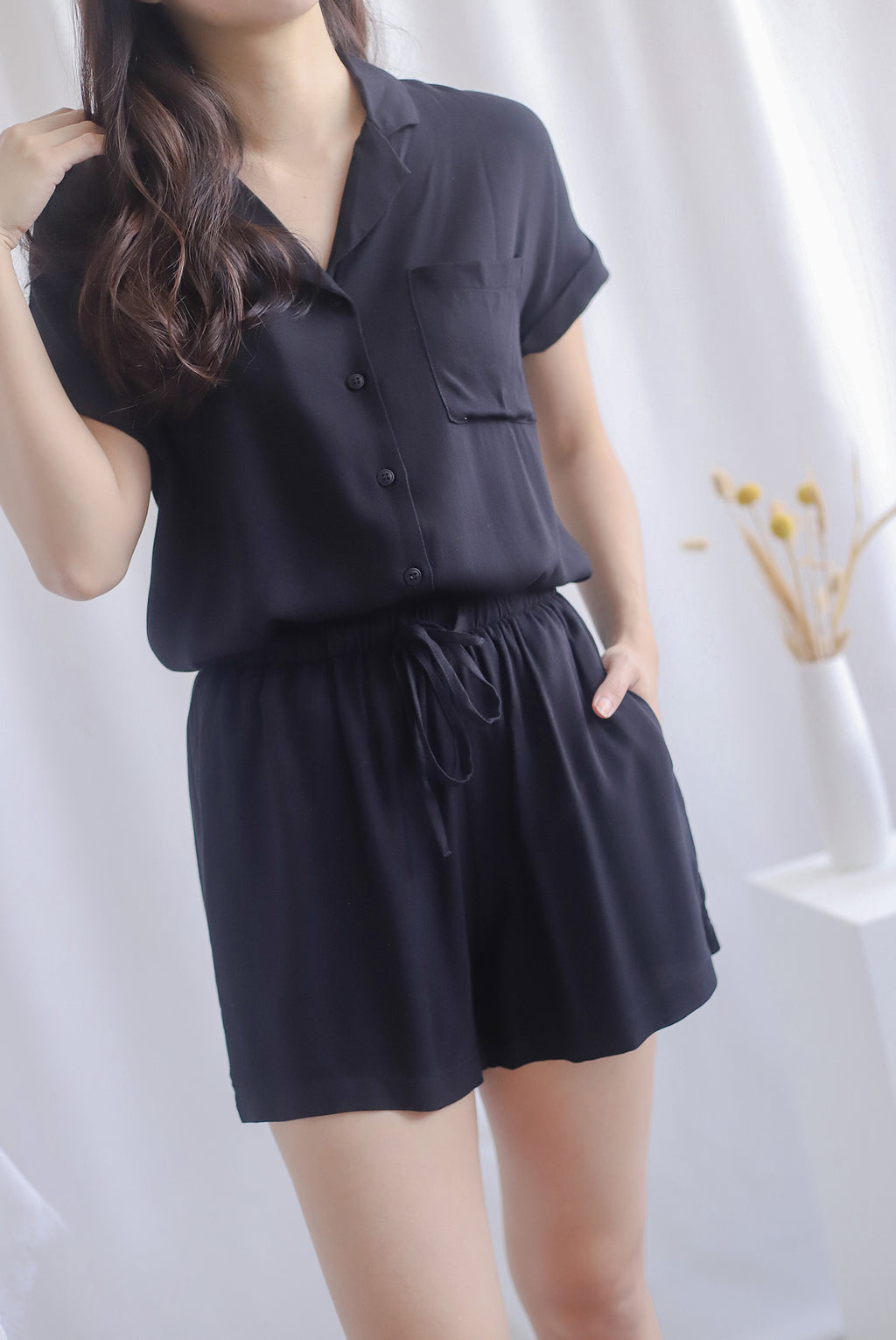 Dimple Lounge Drawstring Shorts In Black – The Design Closets