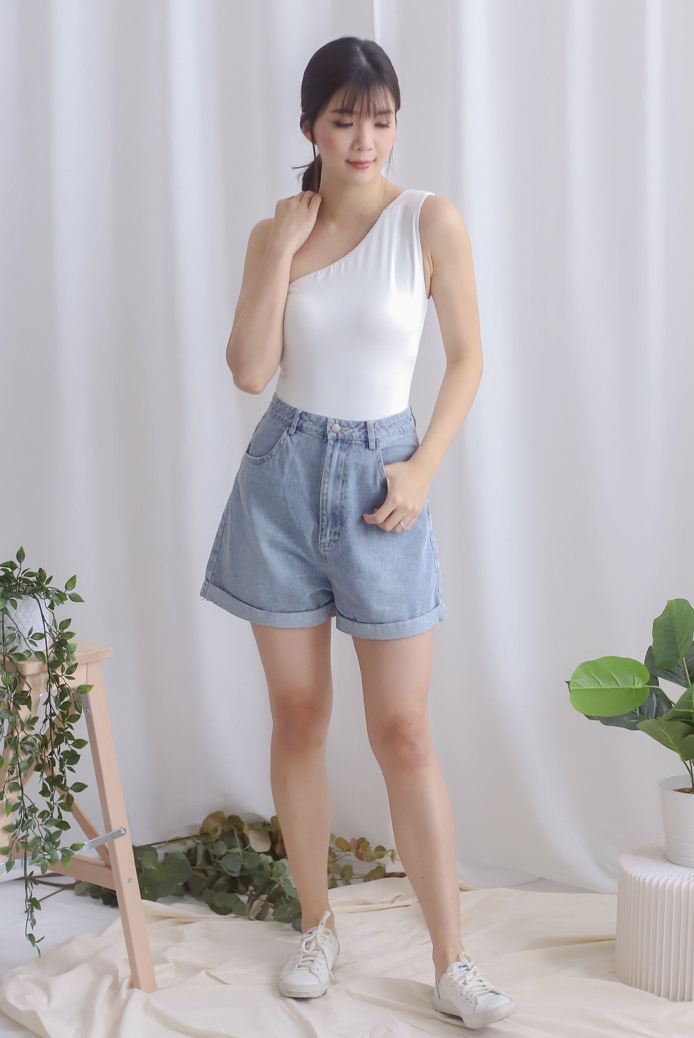 Lula Toga Bodysuit In White – The Design Closets