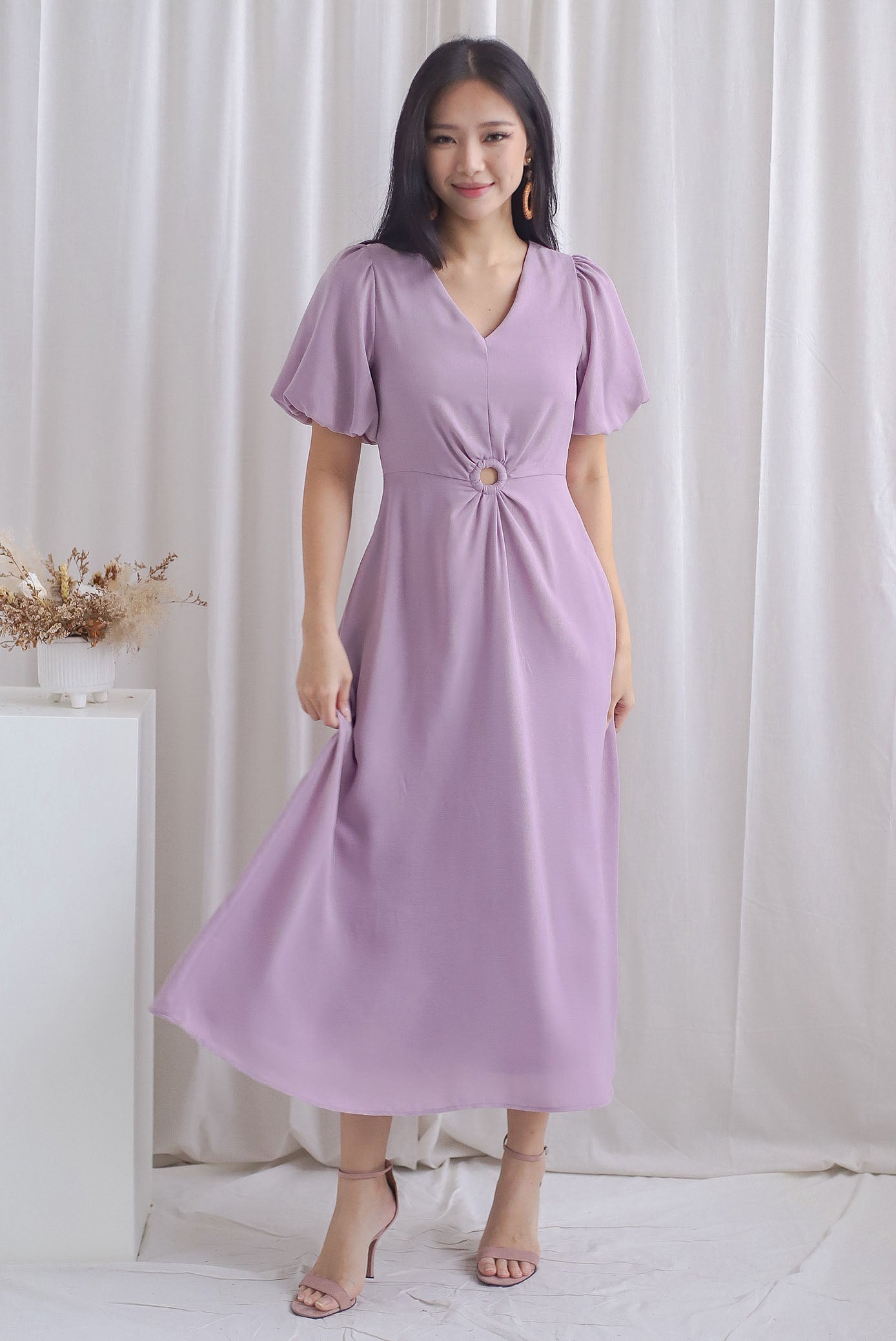 Novelyn Loop Cut Out Sleeved Maxi Dress In Periwinkle – The Design Closets