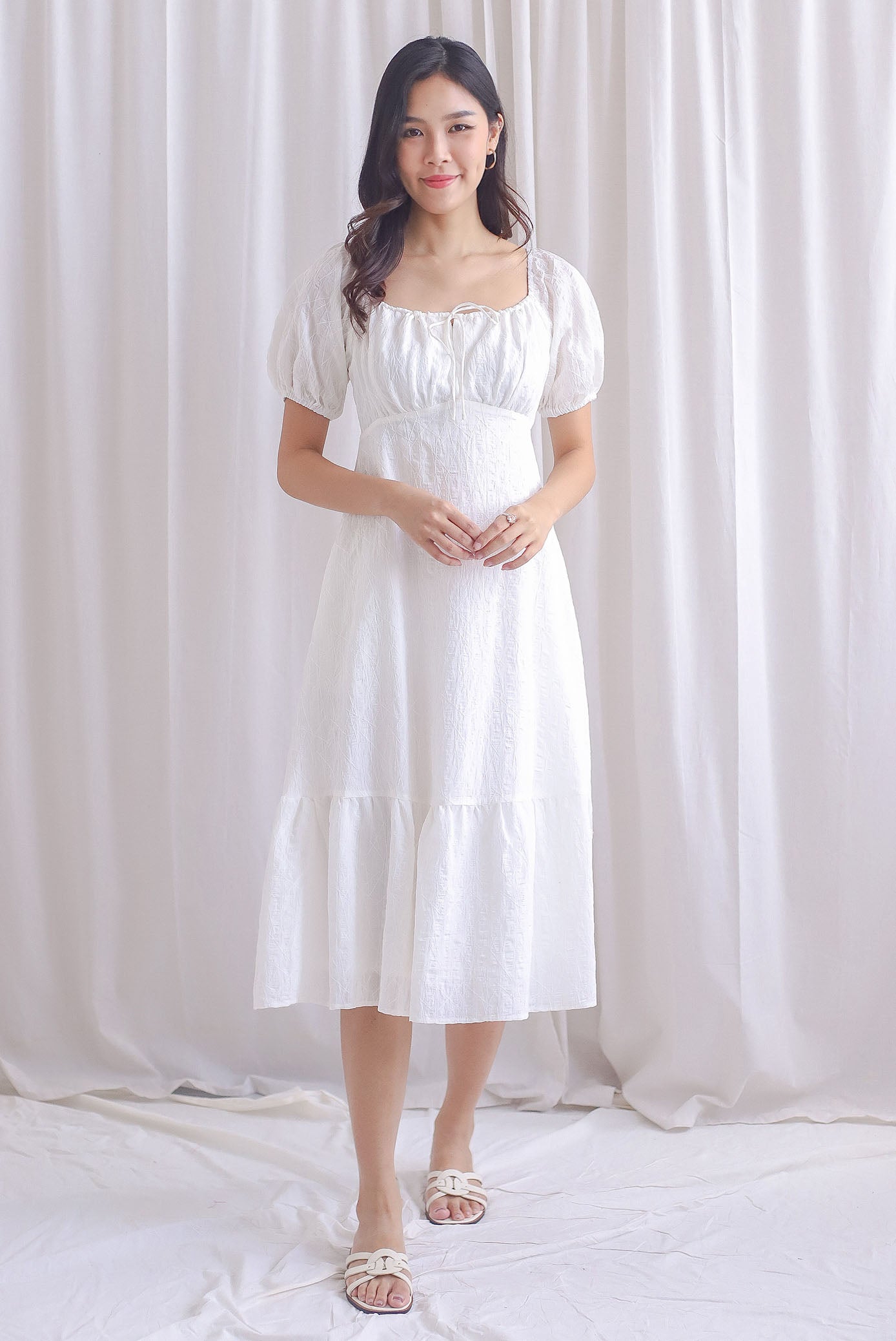 Patti Texture Puffy Sleeve Tie Midi Dress In White – The Design Closets